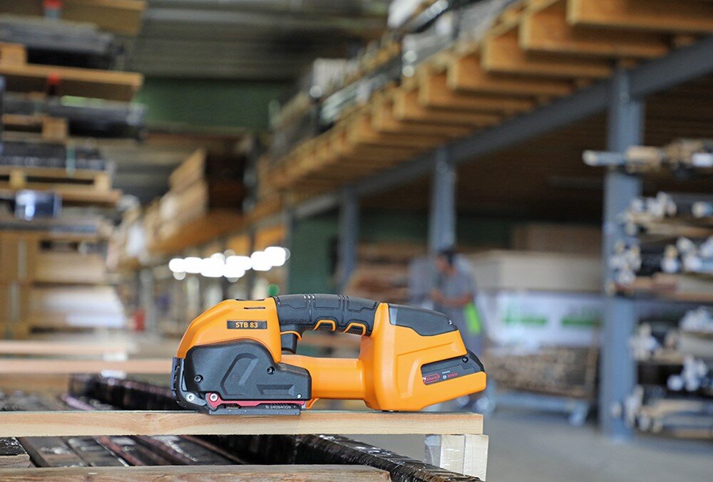 Tendeur manuel à batterie STB83 Strapex 13 mm